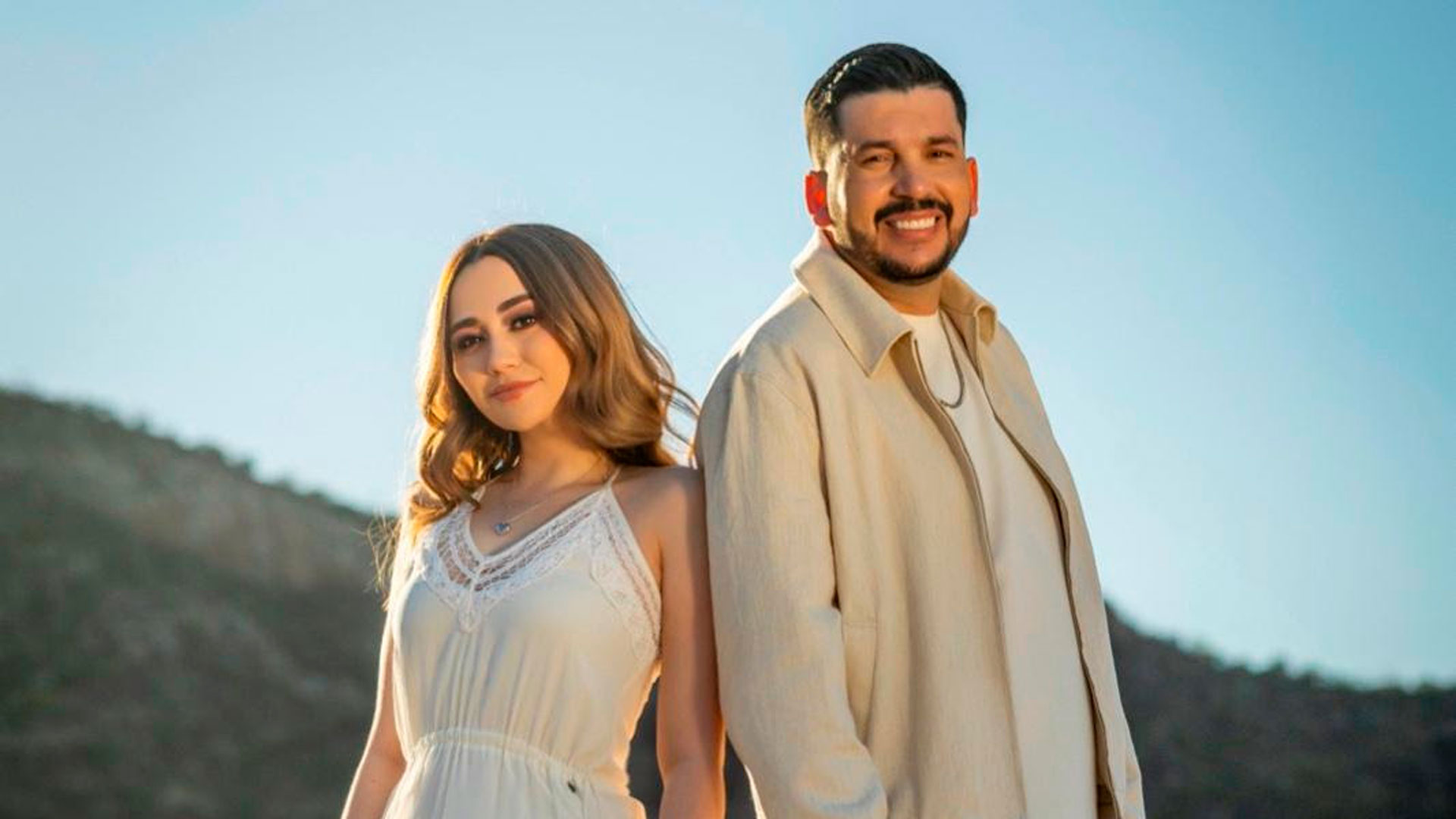 Luis Ángel “El Flaco” canta “Yo te extrañaré” con Carolina Ross - dromo.mx